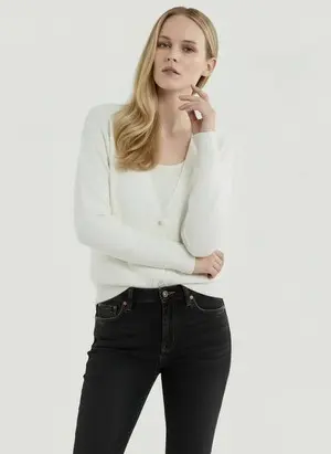 Majestic Filatures Cashmere V-neck Cardigan - Milk