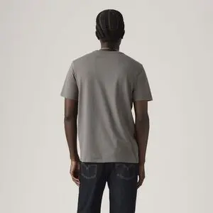 LEVI'S Classic Pocket T-shirt