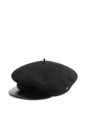 Valentino Garavani Vlogo Signature Cap With Leather Visor - Black