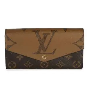 LOUIS VUITTON Reverse Monogram Giant Canvas Sarah Wallet