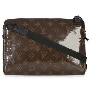 LOUIS VUITTON Monogram Glaze Canvas Messenger Bag Pm