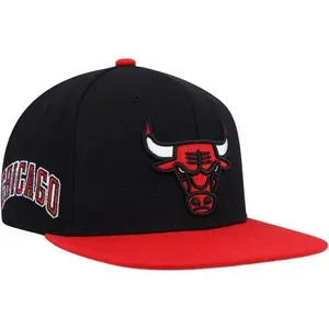 Mitchell & Ness Red Chicago Bulls Side Core 2.0 Snapback Hat - Black