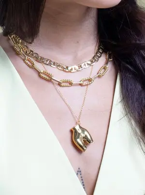 OUTOFOFFICE Female Body Pendant Necklace