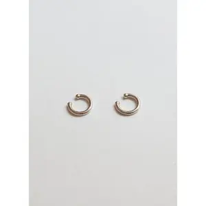 OUTOFOFFICE Simple Ear Cuff - Silver