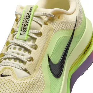 Nike Pegasus Premium Road Running Shoes