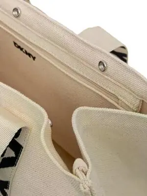Dkny Logo-strap Tote Bag - Neutrals
