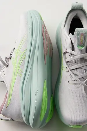 Asics Gel-Nimbus 28 Sneakers Cloud Grey/illuminate Green