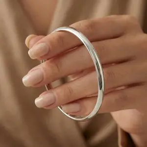 BLISS DIAMOND 6mm 18k Gold Plated Bangle