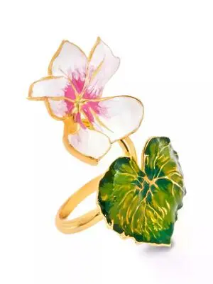 Oscar De La Renta Flower And Leaf Ring