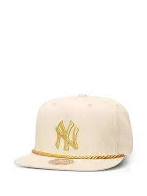 Mitchell & Ness Mlb Golden Ivory Snapback Cap - Neutrals