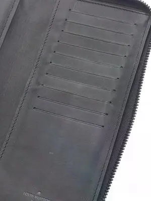 LOUIS VUITTON 2021-2026 Taurillon Zippy Wallet Long Wallets - Black