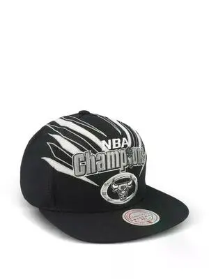 Mitchell & Ness Chicago Bulls 1998 Championship Flipside Snapback Cap - Black