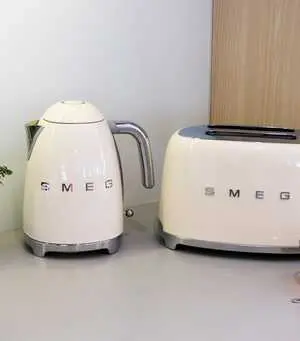 SMEG Retro Kettle - Neutral