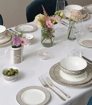 O.W.LONDON Loop Milk Jug - Neutral