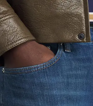 FRAME The Modern Straight Jeans
