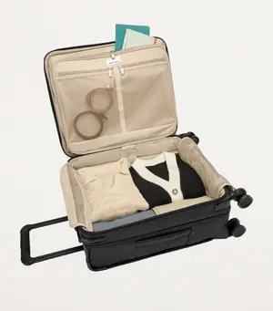 Briggs & Riley Baseline Essential Carry-on Expandable Spinner Suitcase
