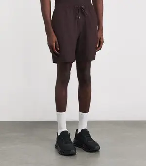 Vuori Kore Shorts - Brown