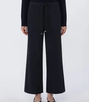 Max Mara Wool Gabardine Cropped Trousers - Blue