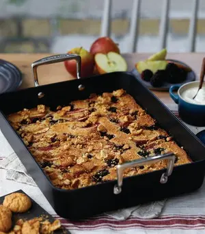 LE CREUSET Toughened Non-stick Rectangular Roaster
