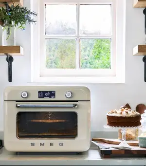 SMEG Countertop Oven - Neutral
