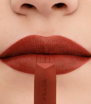PRADA BEAUTY Prada Monochrome Hyper Matte Lipstick