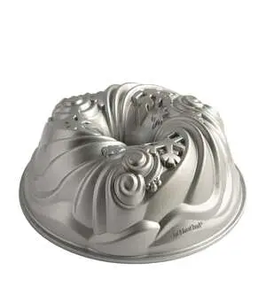NORDICWARE Let It Snow Non-stick Bundt Pan - Silver
