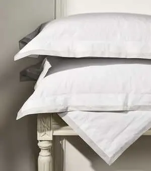 CELSO DE LEMOS Hella Square Pillowcase - Grey
