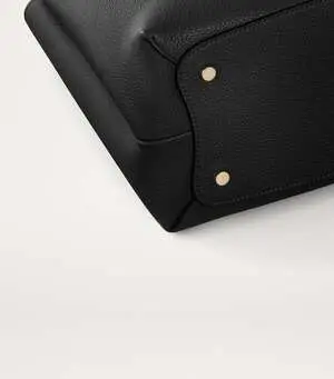 Cartier Panthère De Top-handle Bag - Black