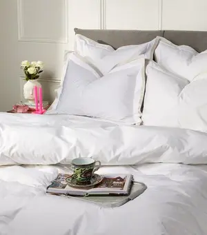 CELSO DE LEMOS Hella Square Pillowcase - Pink