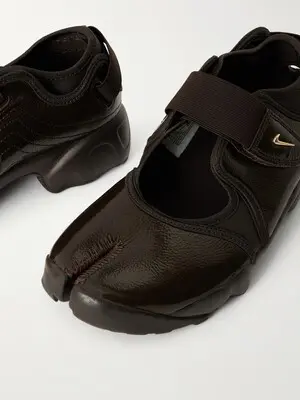 Nike Rift Patent Leather Split-toe Sneakers - Brown