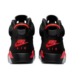 JORDAN 6 Retro Sneaker - Black/crimson