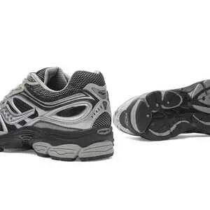 Saucony Progrid Omni 9 Sneaker