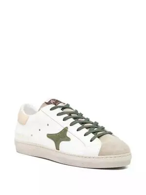AMA-BRAND Star-patch Sneakers