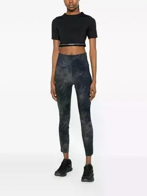 Calvin Klein Cropped T-shirt