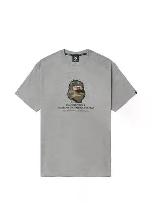 FINGERCROXX Camouflage Appliqué T-shirt