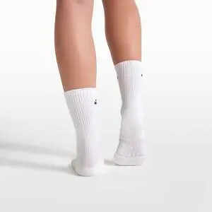SKIMS Dri-fit Pilates Grip Crew Socks - Snow