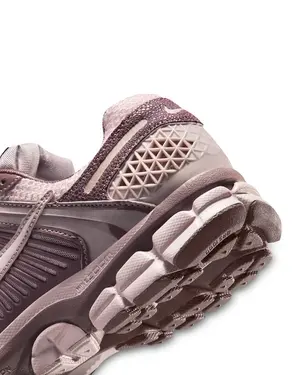 Nike Zoom Vomero Running Sneakers - Tattoo/particle Rose