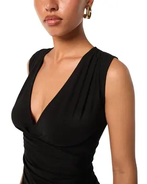 THE LINE BY K Sunnery Top - Black