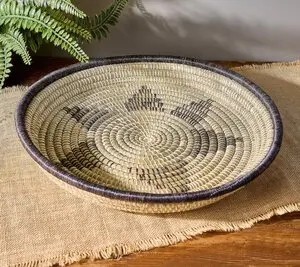 KAZI As Is Hand-crafted Round Woven Raffia Tray - One-color