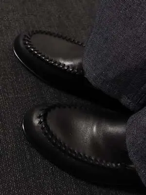 Fendi Leather Loafers With Metal Ff Logo - Black