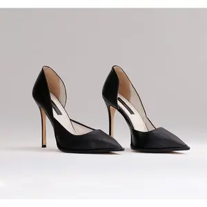 JAZMINE KIONNA Jazmine Pointed Pump