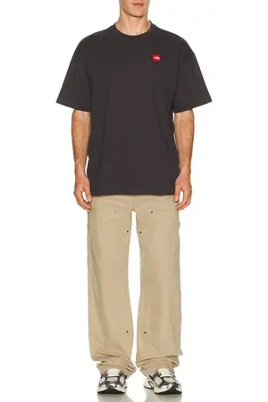 The North Face Red Box Short Sleeve Tee In Black - Obsidian