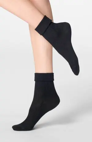 Oroblu Cotton Blend Rib Crew Socks - Black