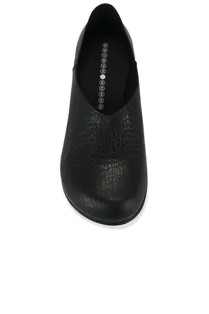 PHILEO 067 Crocodile Clog