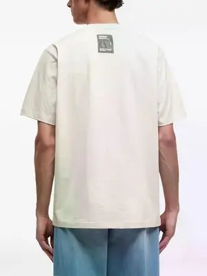 FINGERCROXX Short Sleeve T-shirt