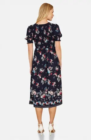 YUMI Smocked Bodice Floral Midi Dress