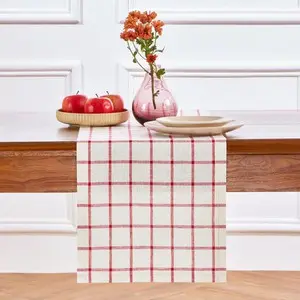 SOLINO HOME Linen Table Runnerwindowpane - Tofu/red