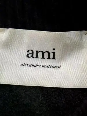 AMI Paris Crew-neck Logo-detail Sweater