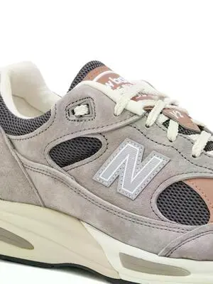 NEW BALANCE 991v2 Panelled Sneakers - Grey