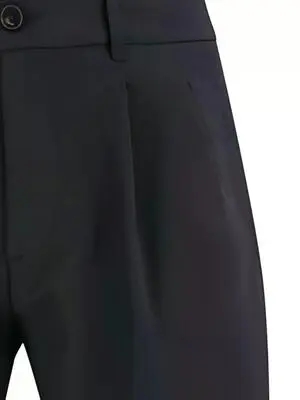 CRUNA Pleated Shorts